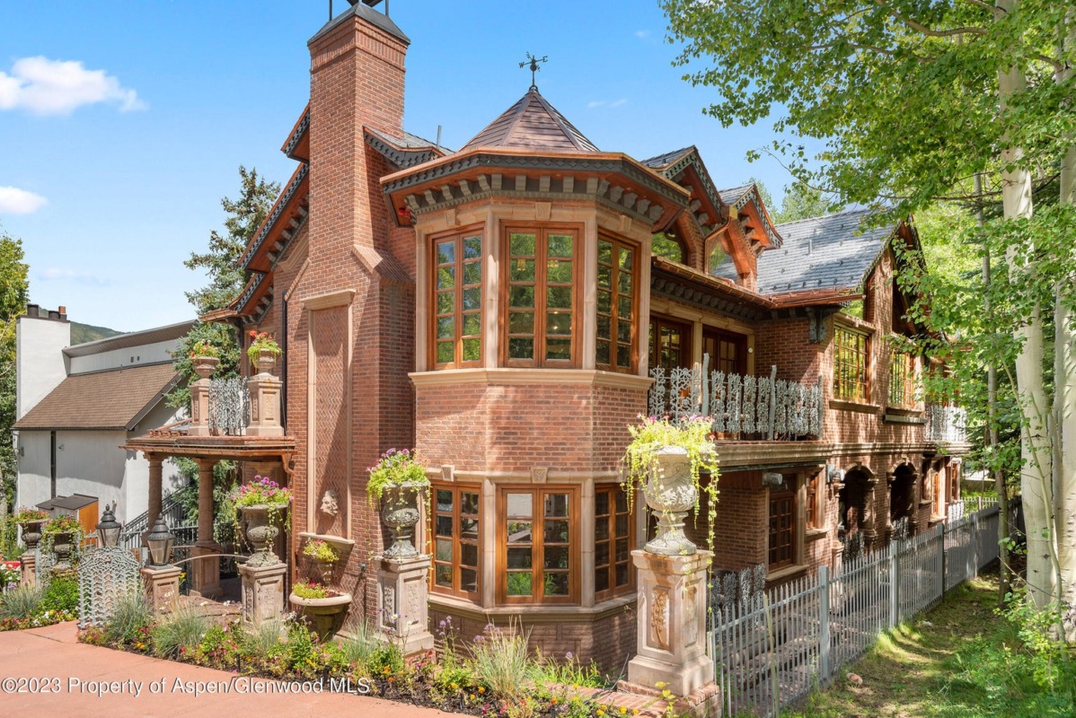 918 S Mill Unit A Sells for $11.7M/$3,113 SF Furn | Tim Estin